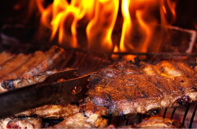 6 Best Waikiki Hawaiian BBQ Spots - My Hawaiian Adventure